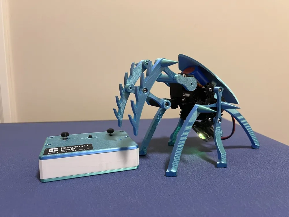 Mantis Battle Bot 来自 yaya101 MakerWorld：免费下载 3D 模型