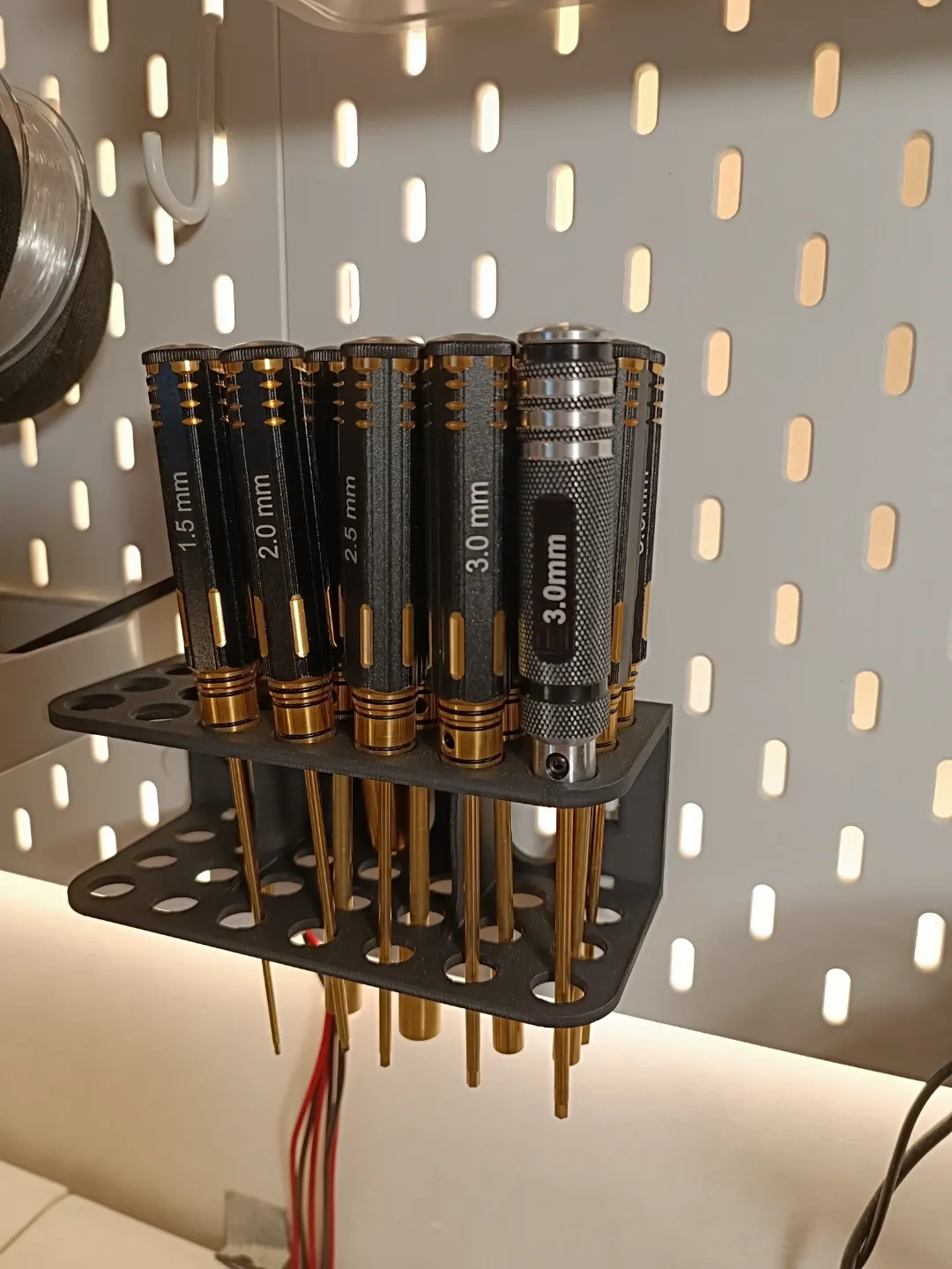 Skadis 21螺丝刀架 二次创作 - 来自 Leander-tbb - MakerWorld