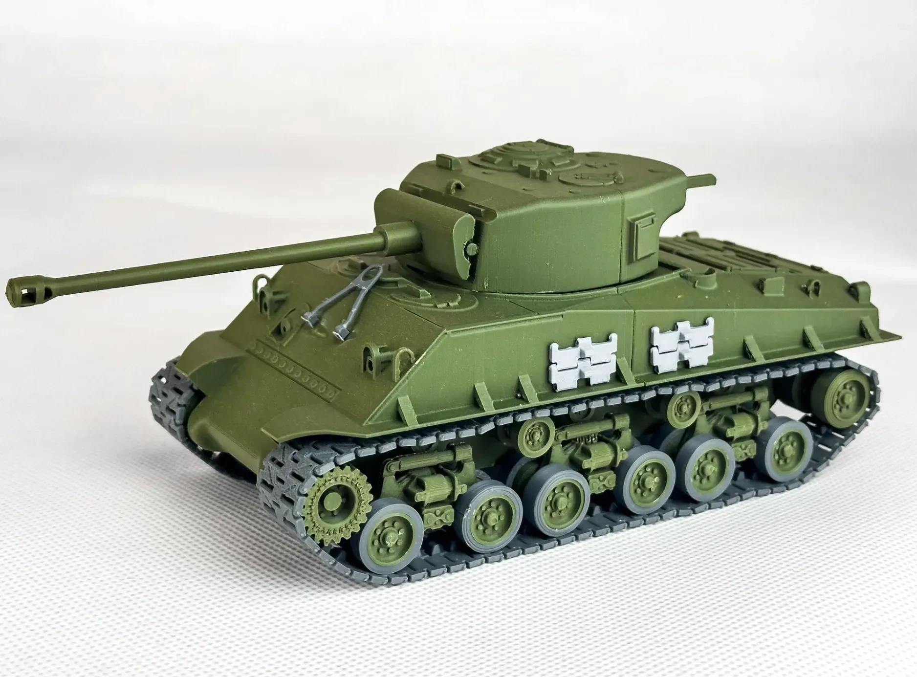 Sherman M4A3E8 FURY medium World War 2 tank 来自 mikolaj.mazik - MakerWorld