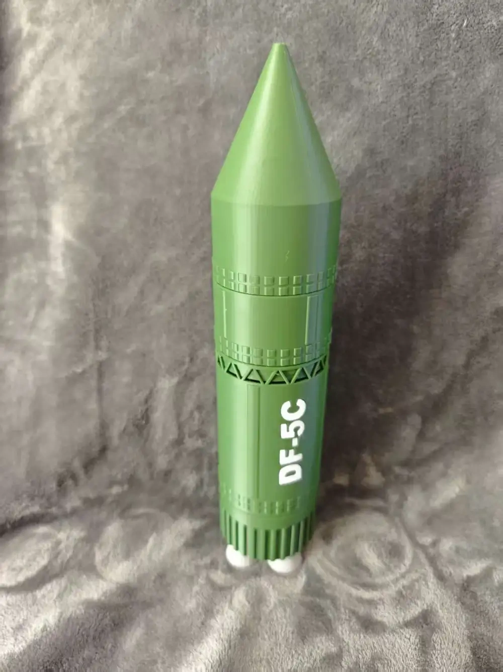 东风-5C香烟储藏盒带烟灰缸 来自 MAX ONE MakerWorld：免费下载 3D 模型