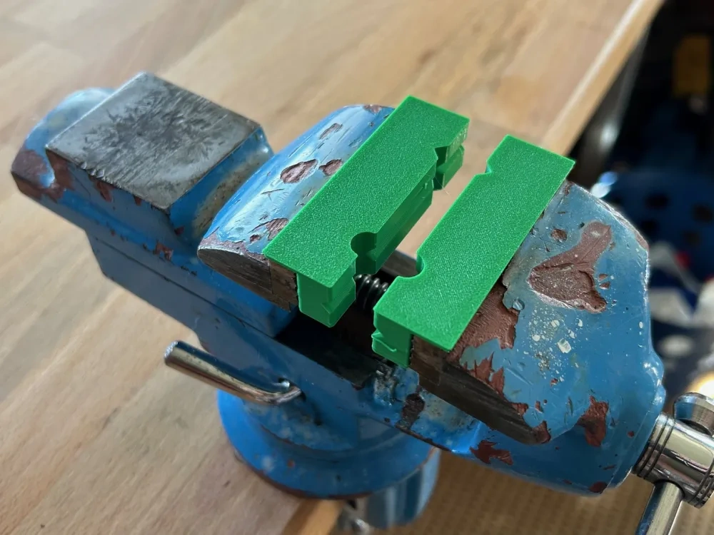 磁性虎钳钳口 67mm - 免费 3D 打印模型 - MakerWorld