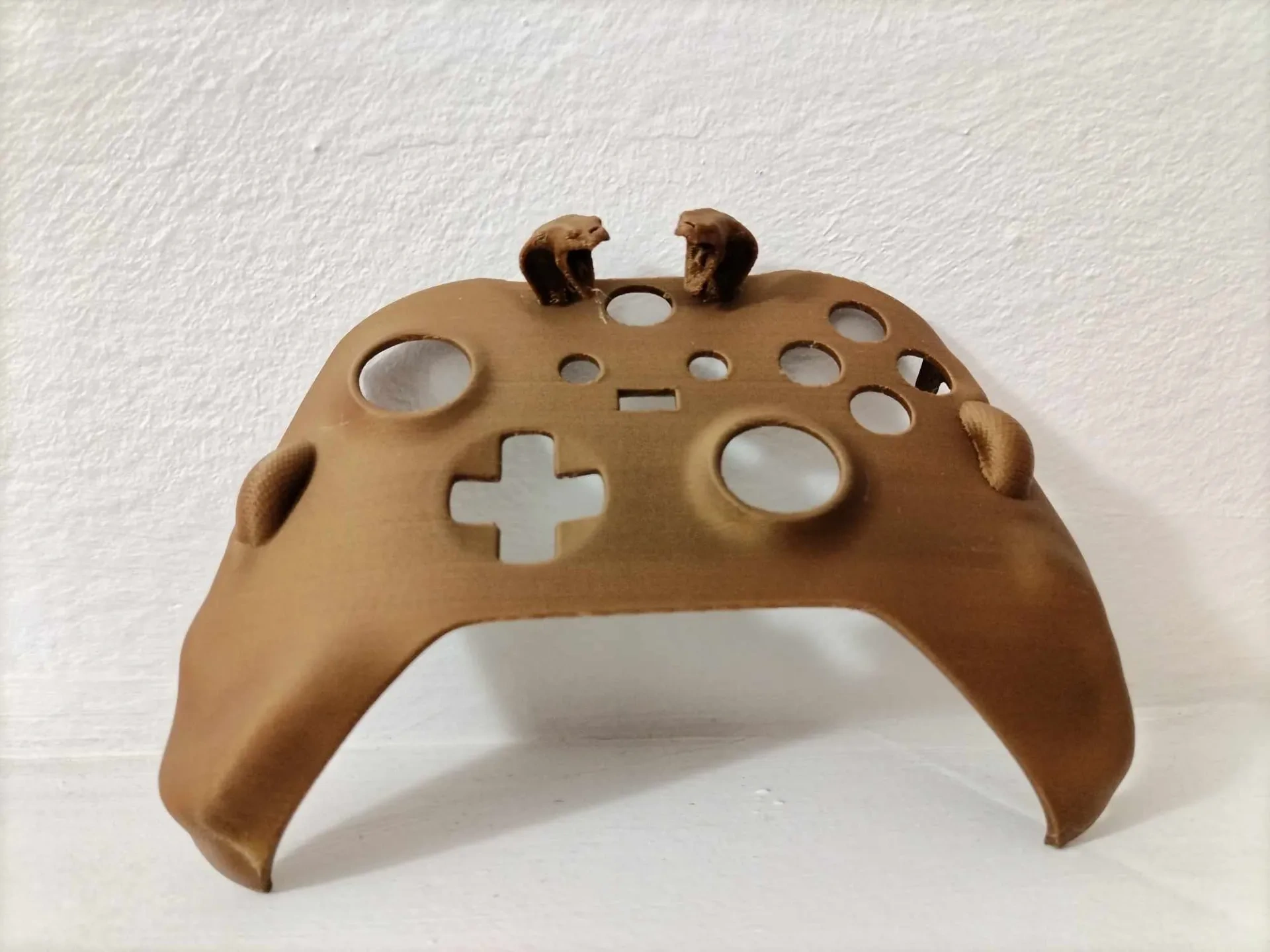 Xbox controller Cobra 来自 dobrev - MakerWorld