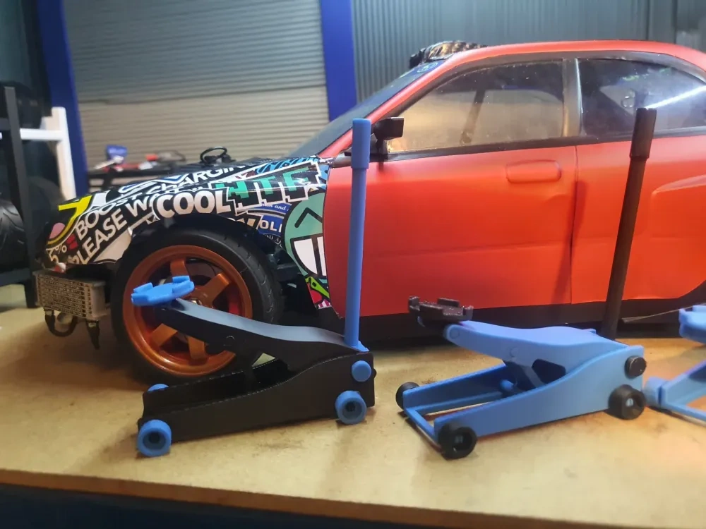 1-10比例的卷扬千斤顶，无组件包，scale_bnb 来自 Scale: Bodged Not Bullt - MakerWorld