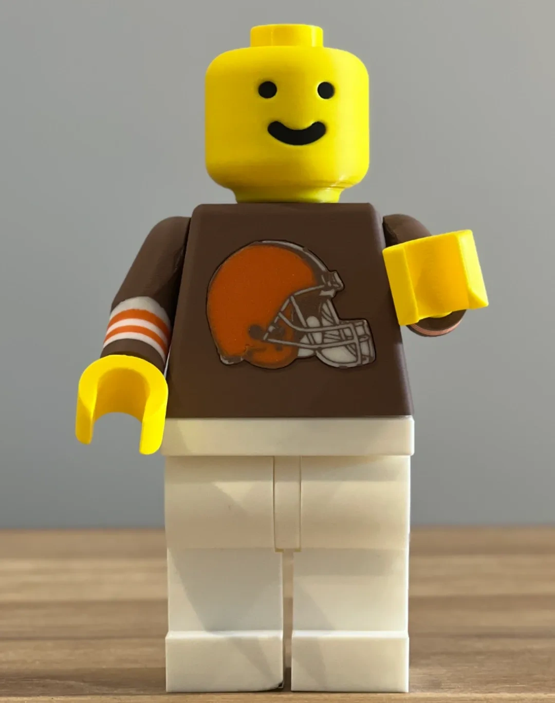 NFL Brick Man - Cleveland Browns (500%) - 免费 3D 打印模型 - MakerWorld
