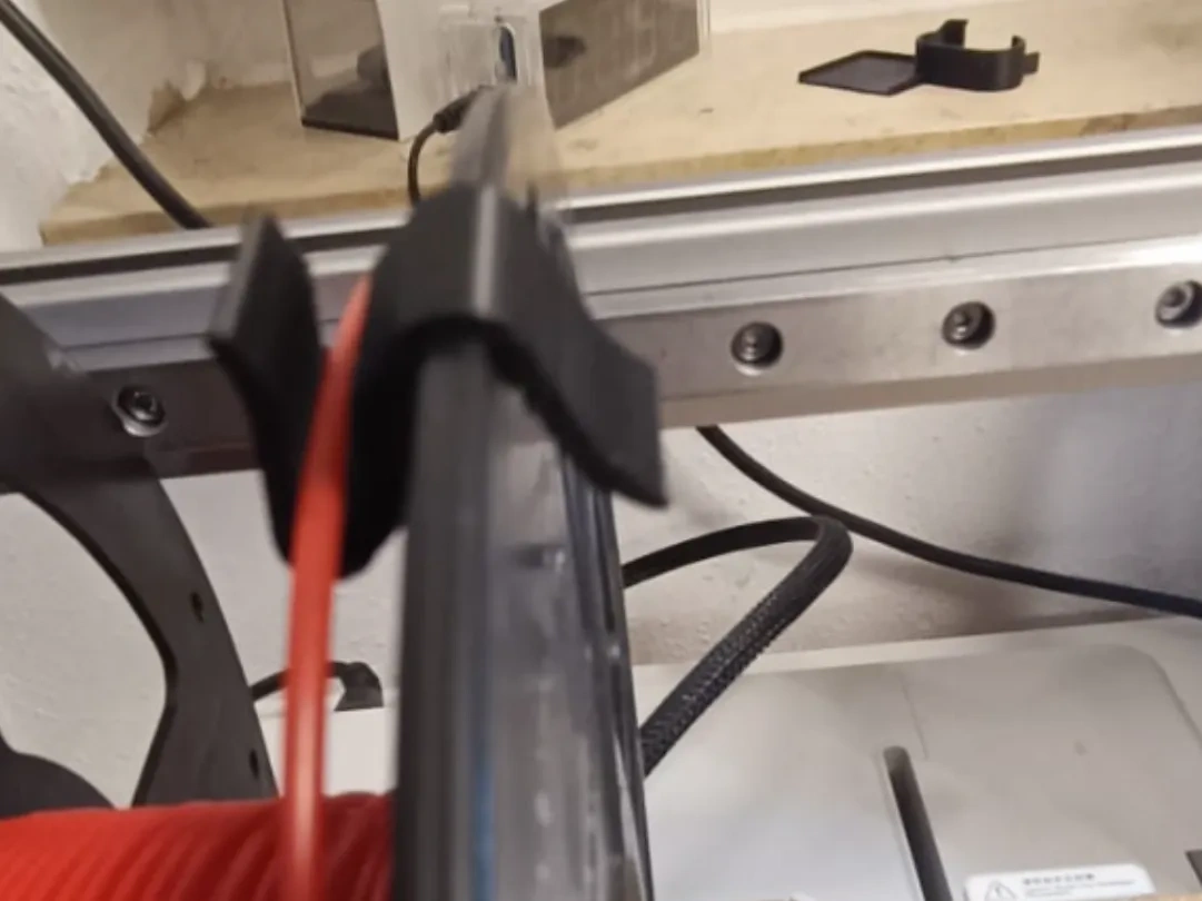 Filament clip 来自 Alex Schaaf - MakerWorld