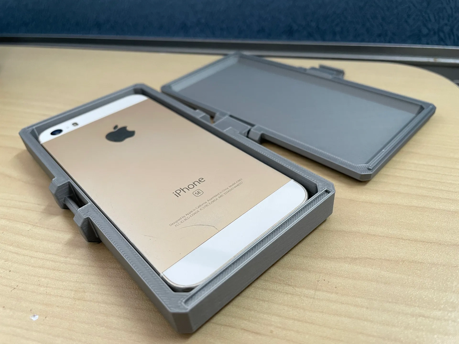 case for Iphone SE ||126x60 mm 来自 Triboelectric Nanogenerator - MakerWorld