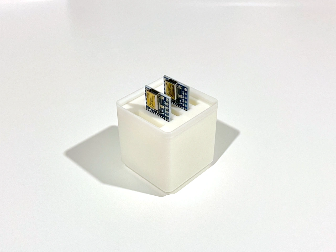 Gridfinity - Arduino Nano v3.0 存储盒 来自 Toby - MakerWorld