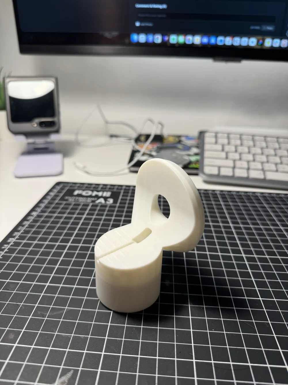 Humanscale 显示器 Magsafe 臂式支架 - 免费 3D 打印模型 - MakerWorld