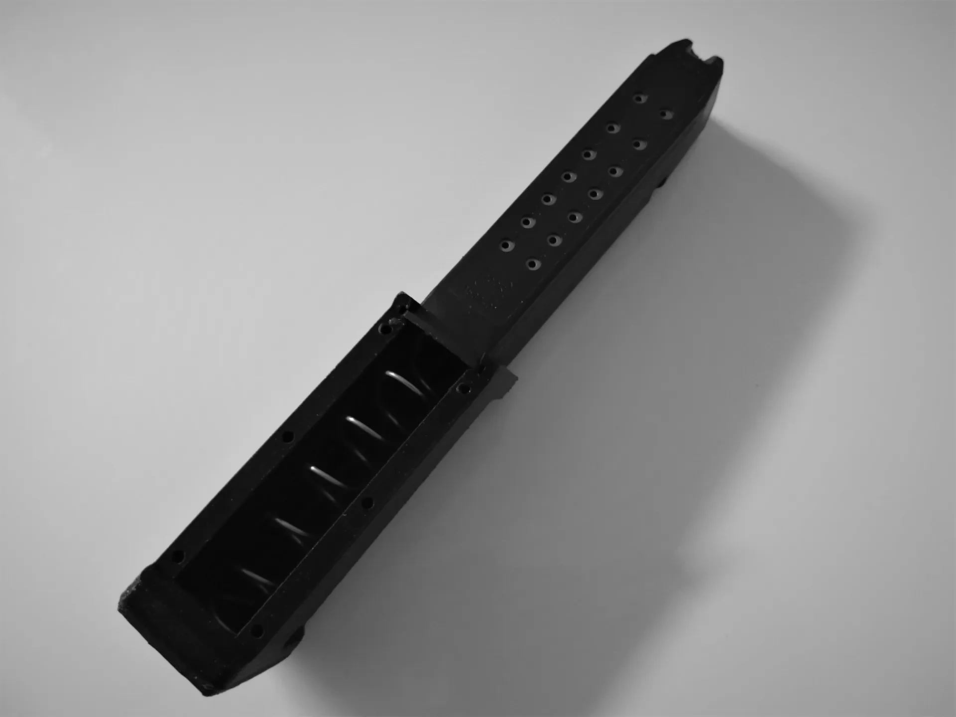 glock 16 round magazine extension 来自 ChiCHi - MakerWorld