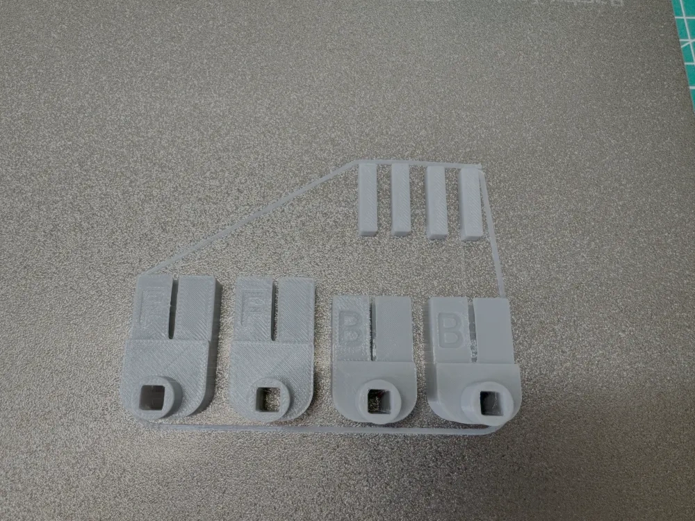 AMS 2 Pro 用于 AMS 玻璃滑块增高架 V5 的安装座 来自 A tinkerer MakerWorld：免费下载 3D 模型