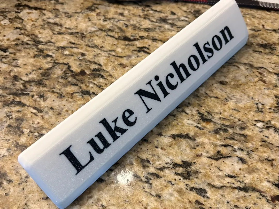 Name Plate 来自 Luke Nicholson - MakerWorld