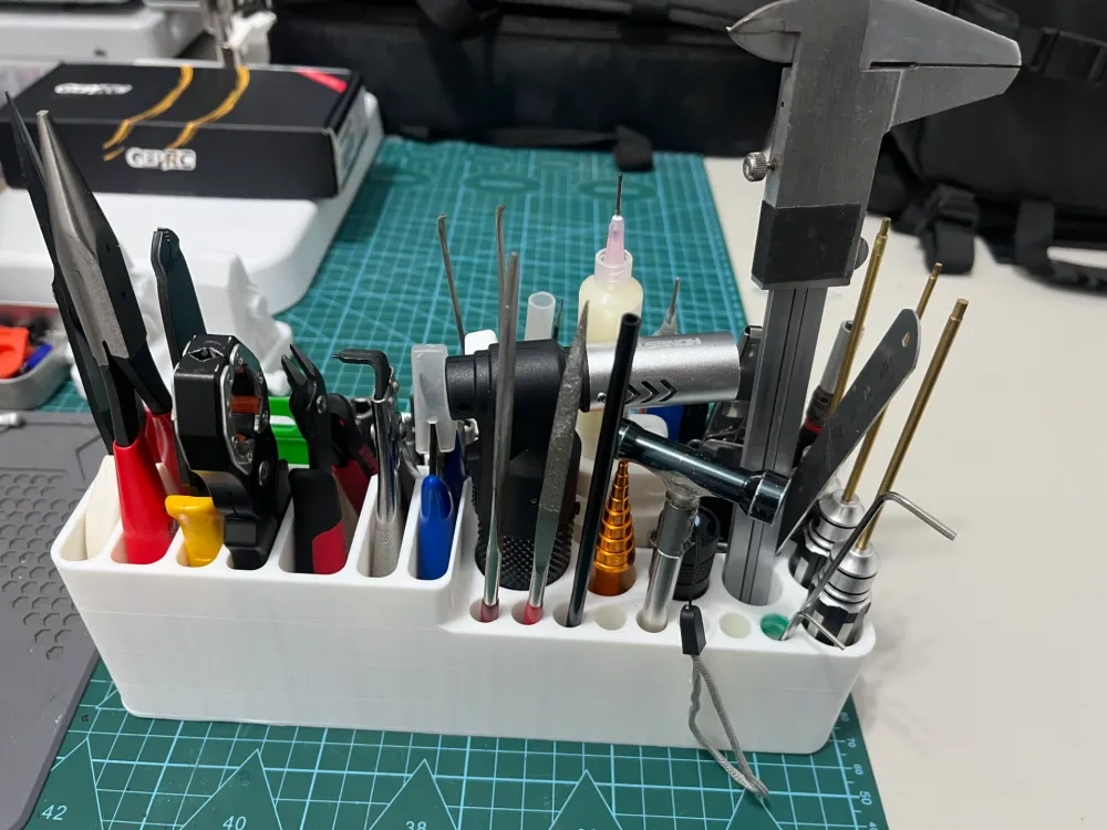 高密度工具收纳盒 来自 废物利用大师 - MakerWorld