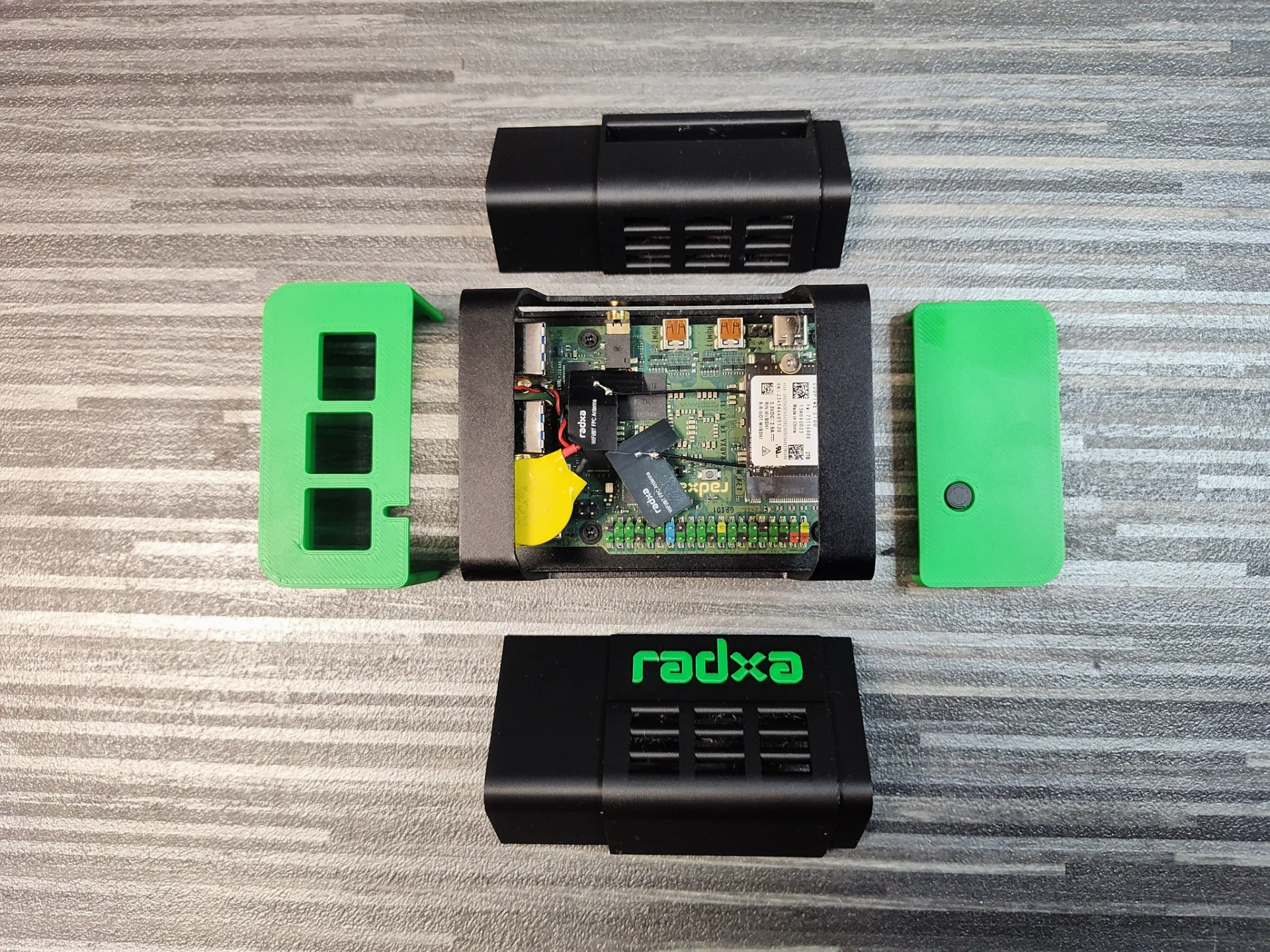 Radxa X4 扩展外壳 V1 来自 SunHater MakerWorld：免费下载 3D 模型