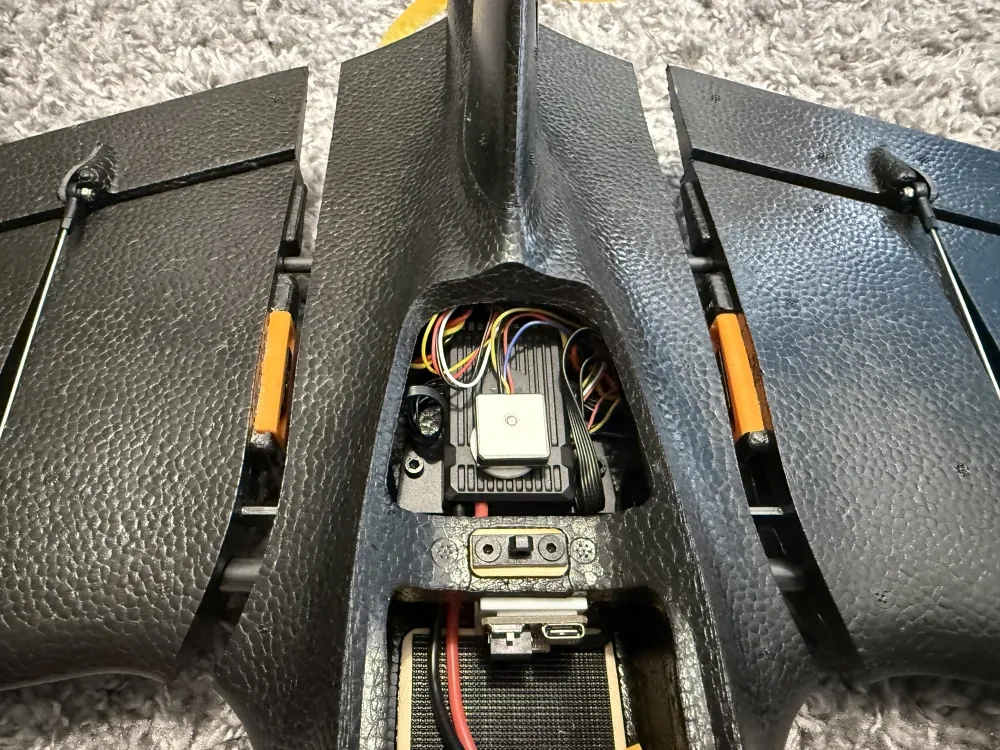 TBS Chupito 磁性机翼连接器 - 免费 3D 打印模型 - MakerWorld