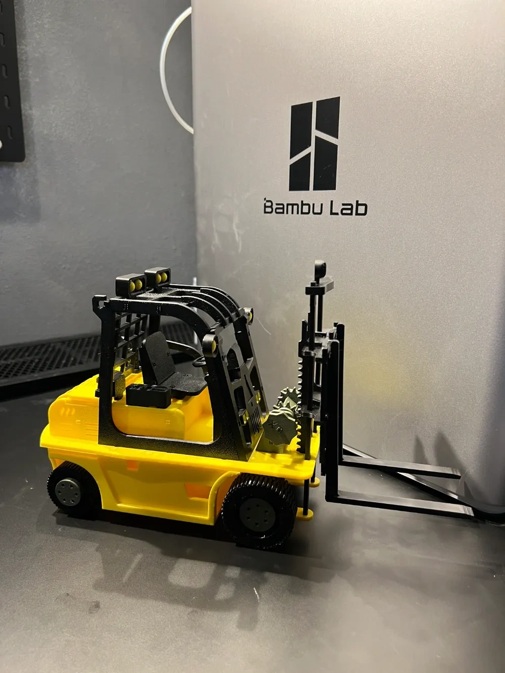 叉车 来自 Predo MakerWorld：免费下载 3D 模型