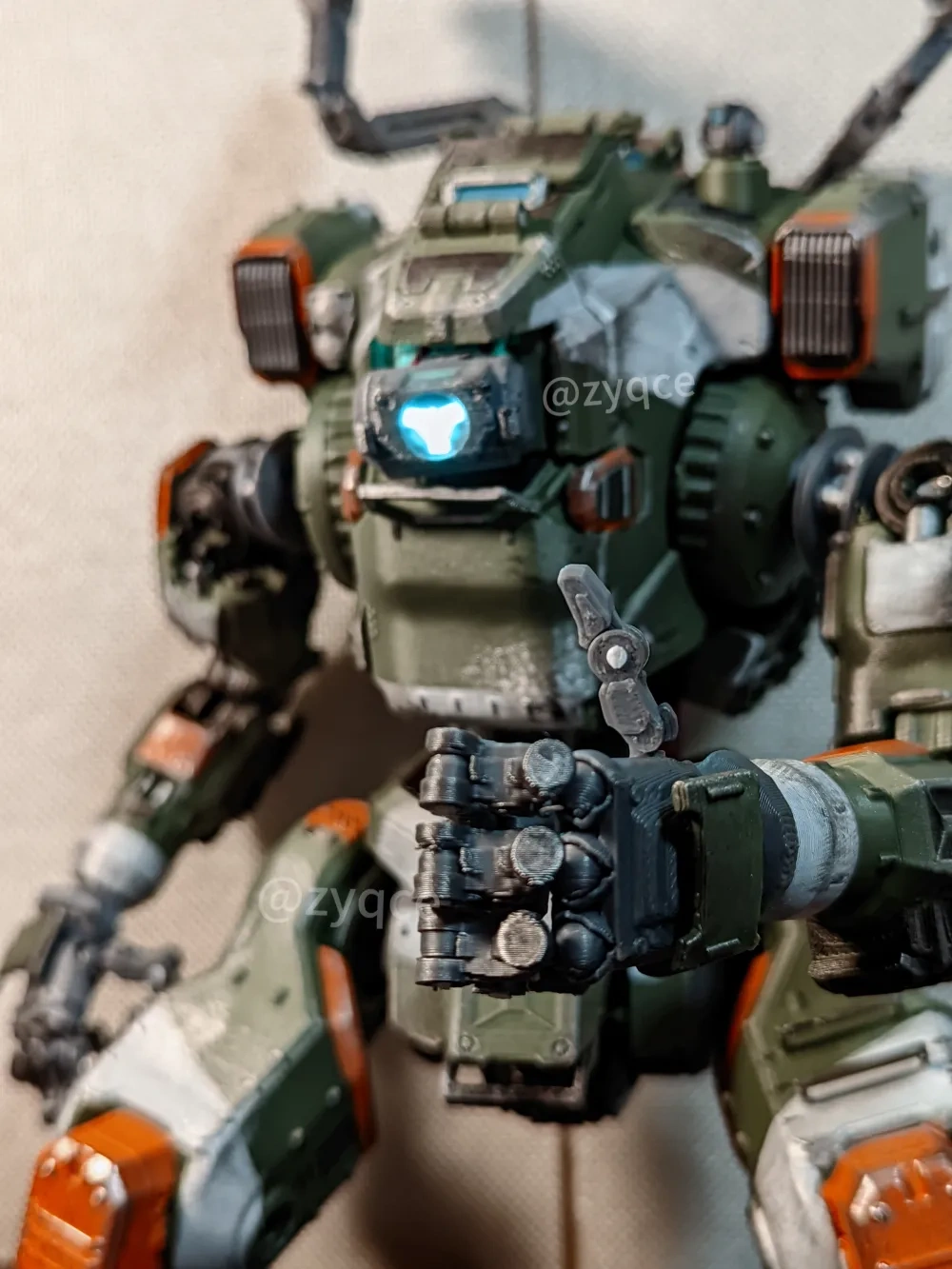 ttf2 泰坦陨落 先锋级泰坦 来自 zyqce MakerWorld：免费下载 3D 模型