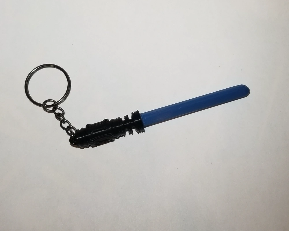 Leia Lightsaber Keychain 来自 Ben 3d Prints - MakerWorld