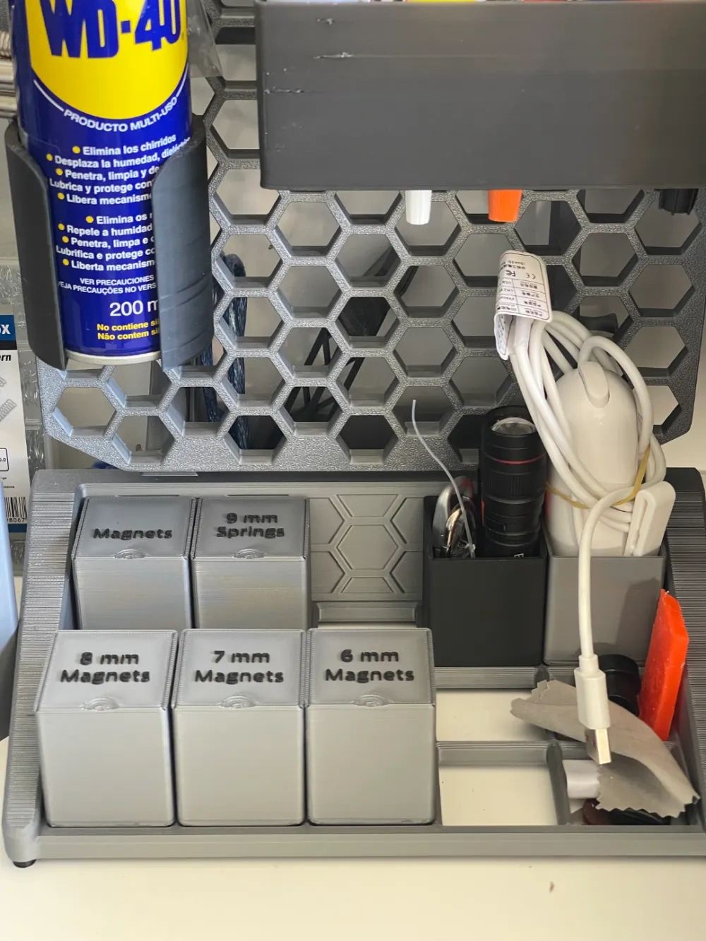 Gridifinity 磁铁收纳/整理/分配器 来自 AMFprints MakerWorld：免费下载 3D 模型