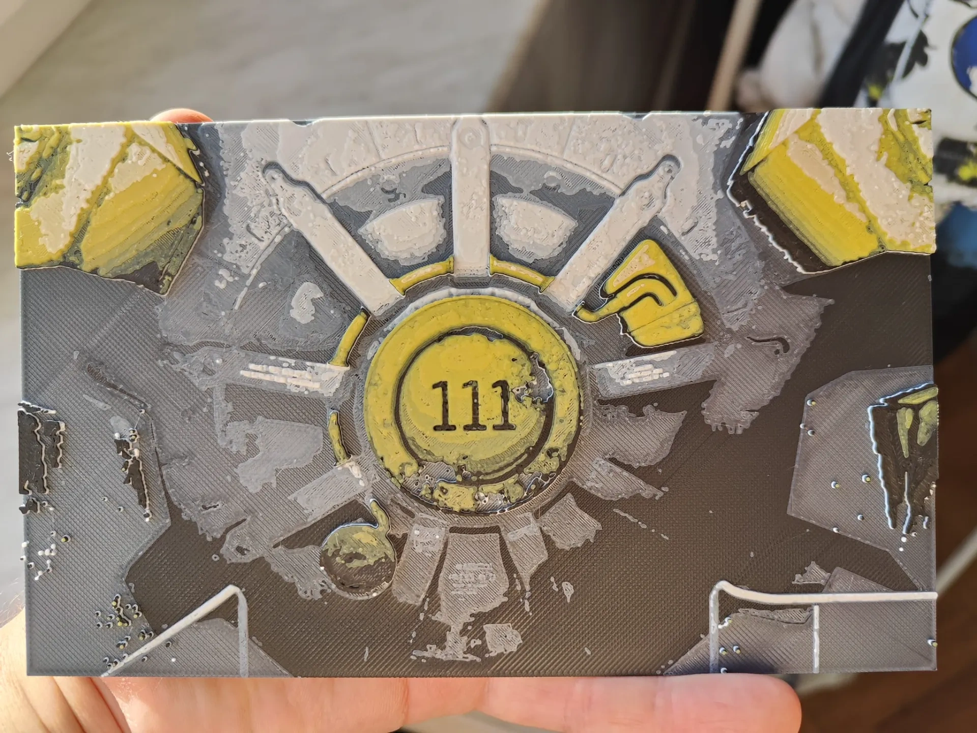 Vault 111 Door - Hueforge 来自 BeaN - MakerWorld