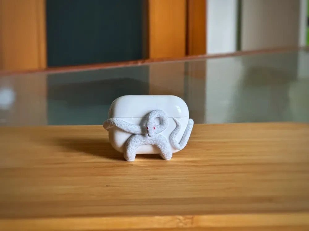 AirPods 蛇形保护套 来自 3DProtoLab - MakerWorld
