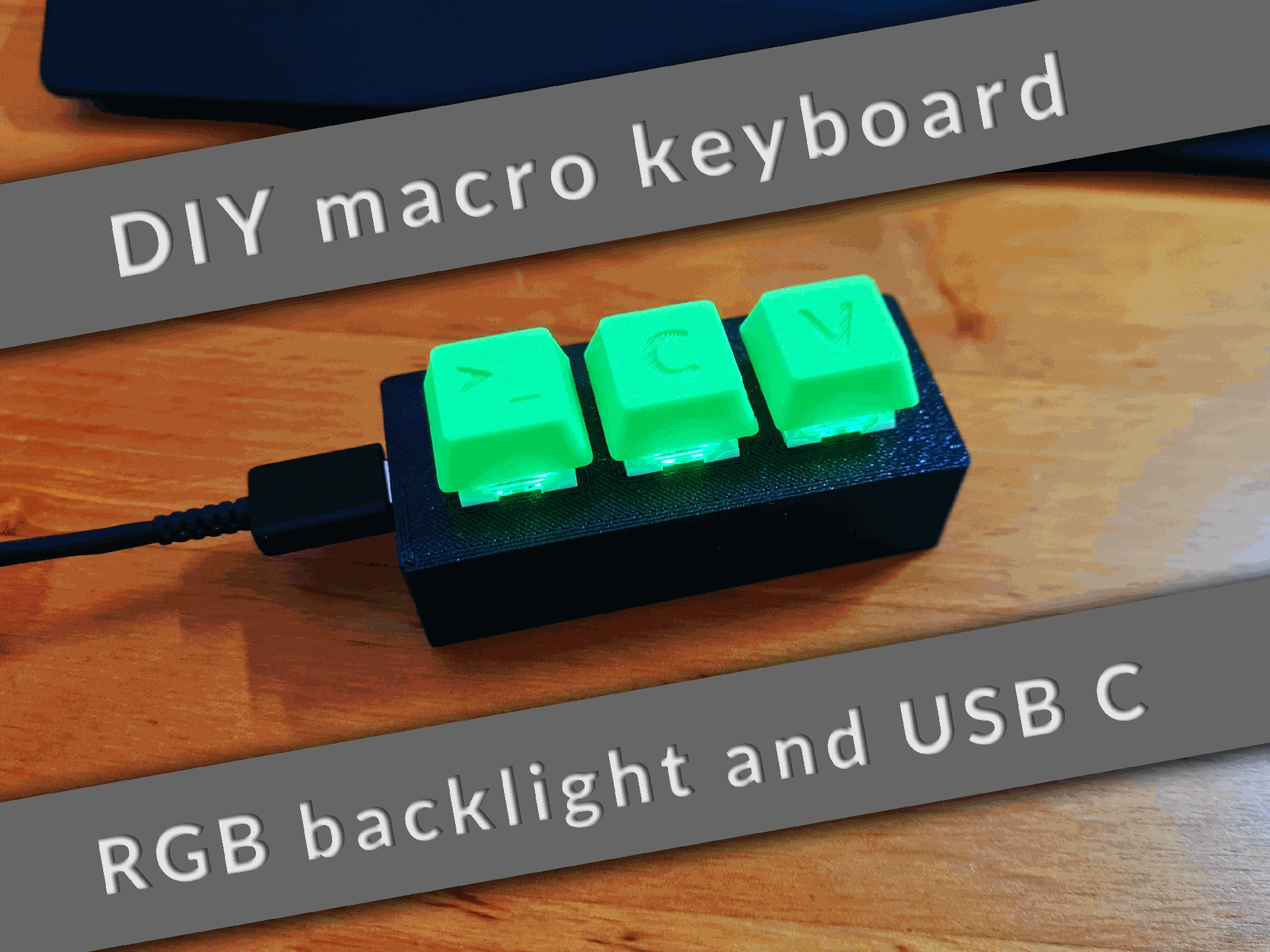 可定制的 DIY 宏键盘 RGB 背光 USB C 来自 Molodos - MakerWorld