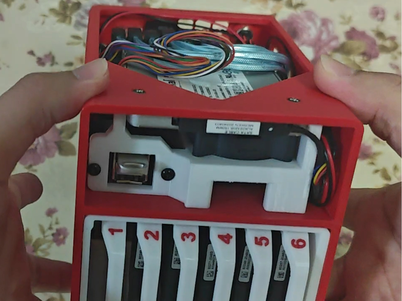 QNAS Mini中框扩展支架 来自 yanshimi - MakerWorld