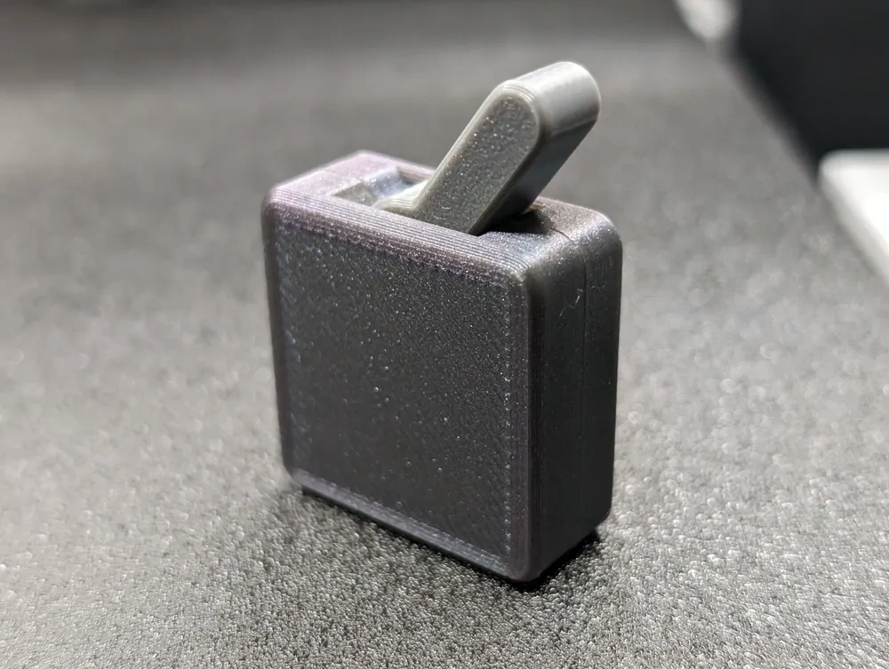 Fidget Toggle Switch 来自 kriswillcode MakerWorld：免费下载 3D 模型