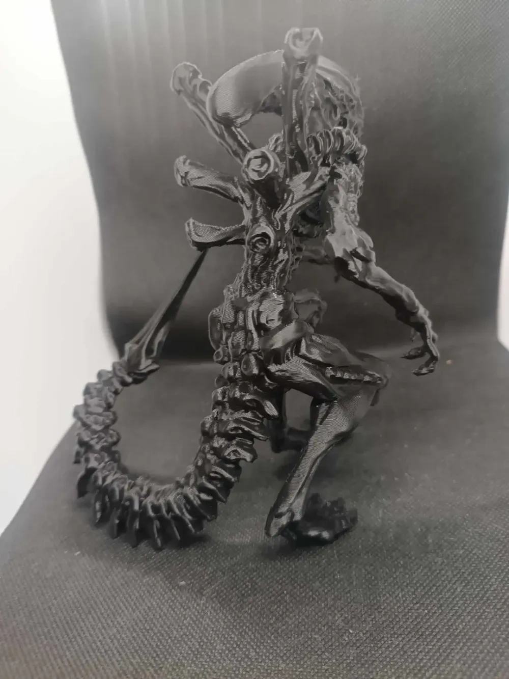 Alien xenomorph horror 来自 drakeforge3d - MakerWorld