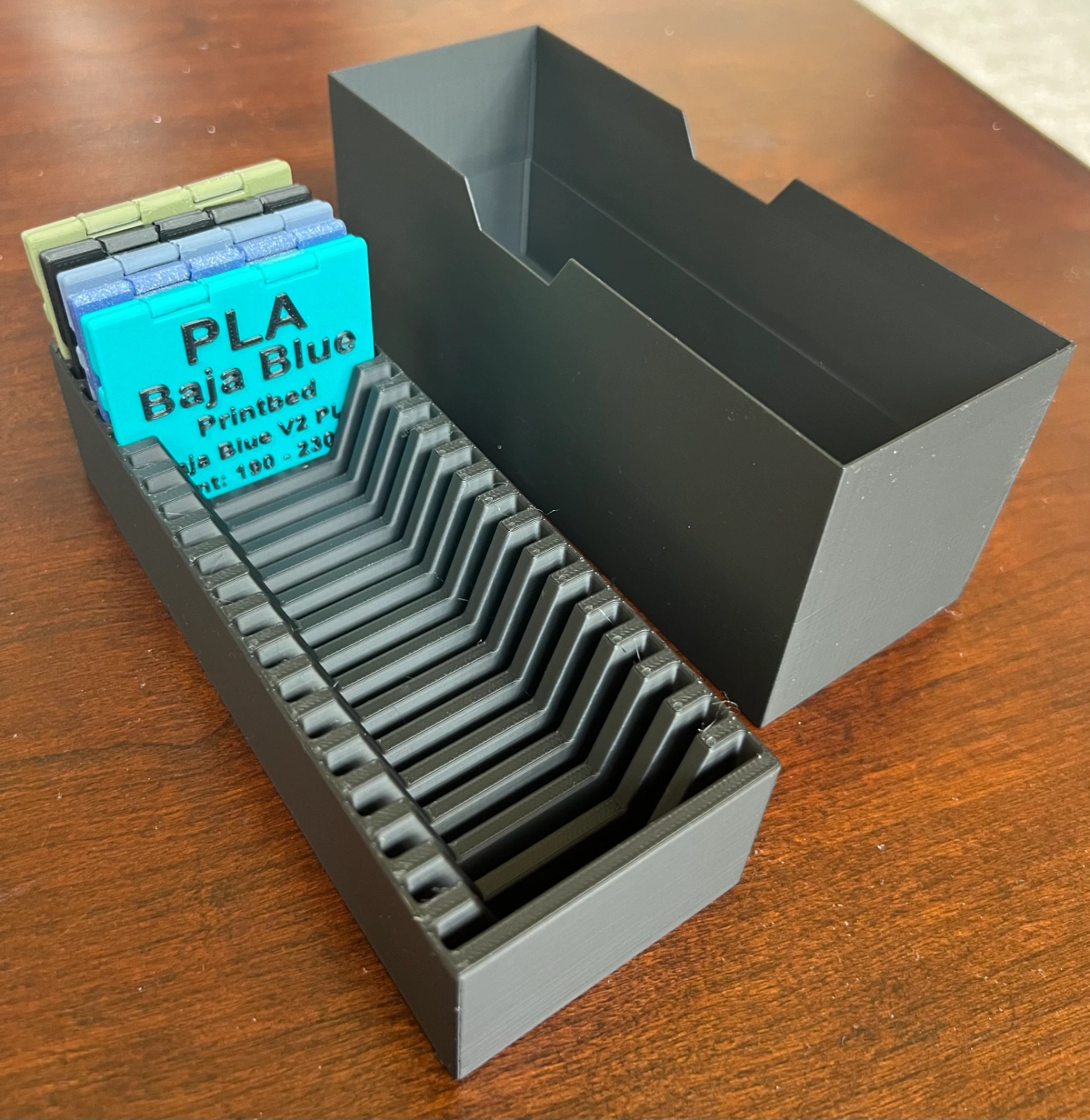 Filament Labels Storage Box 来自 Genetic Designs - MakerWorld