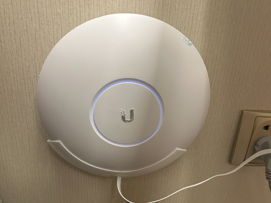 UBNT优倍快UniFi UAP-AC-PRO 86盒支架 无痕 来自 user_2795372806 MakerWorld：免费下载 3D 模型