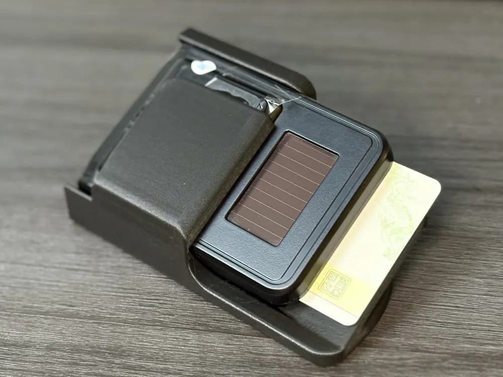 插卡式ETC中控台倾斜底座：压合防拆按键 & 防撞护卡 - 免费 3D 打印模型 - MakerWorld