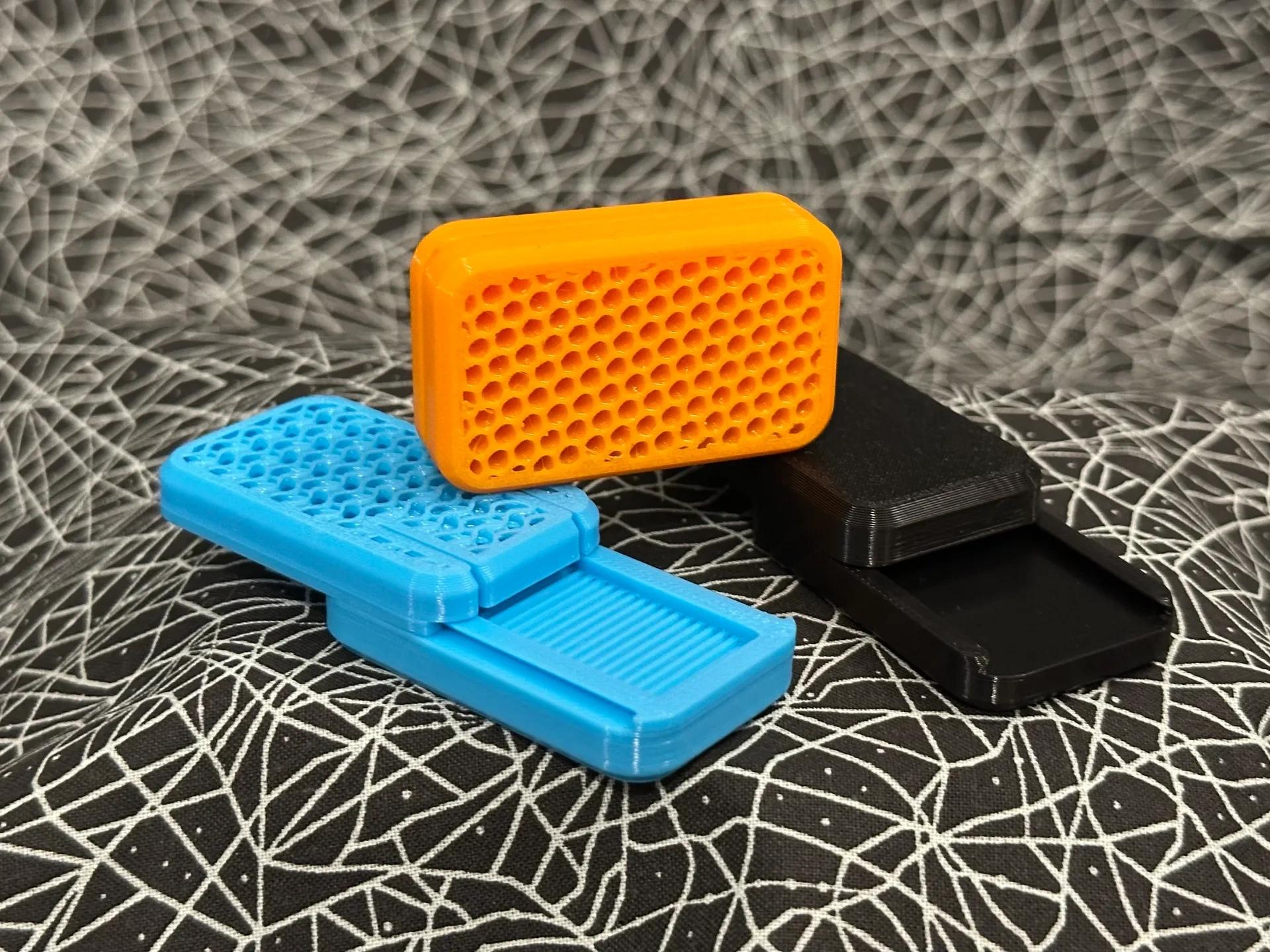 Clicket - 拨动解压玩具 来自 TEAWRECKS - MakerWorld