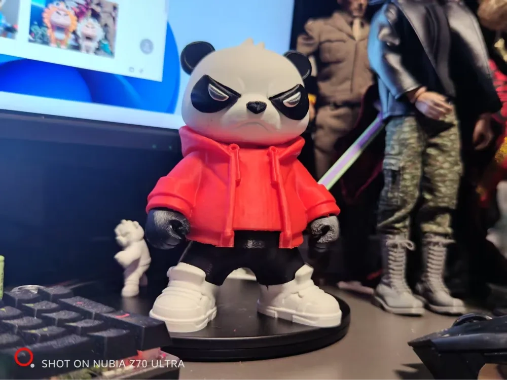 潮流熊猫（分件） 来自 pandabear MakerWorld：免费下载 3D 模型