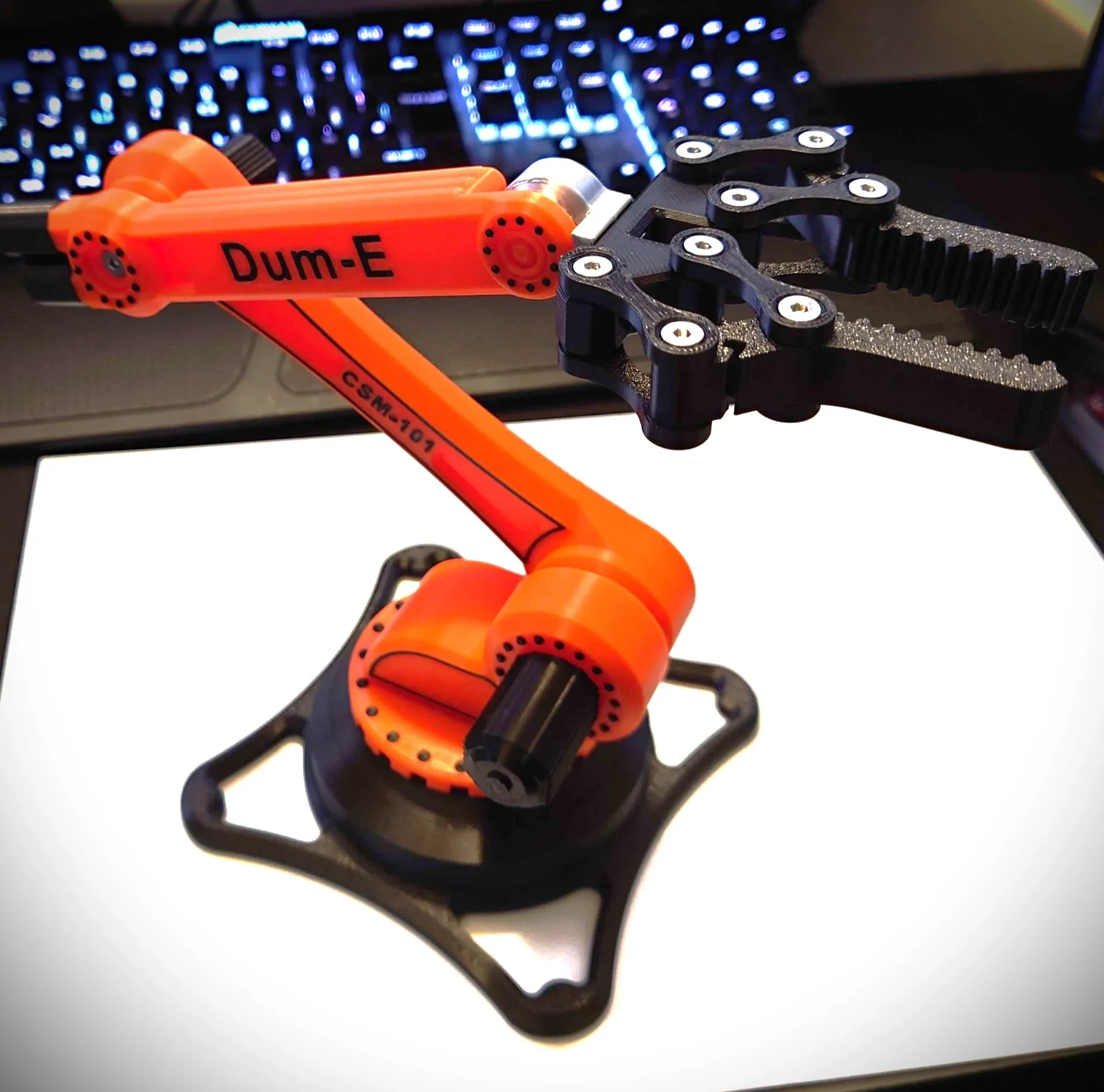 Dum-E optional attachments. 来自 NoycePrints - MakerWorld