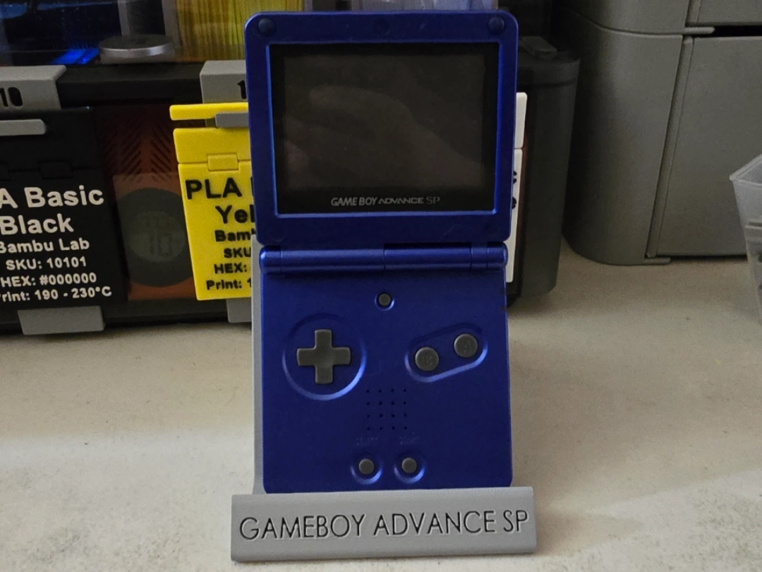 Nintendo Gameboy Advance SP Display Stand 来自 Lumpy3D - MakerWorld