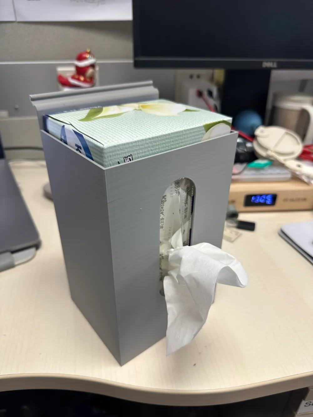 工位纸巾盒（解放桌面空间） 来自 Sam BigSam - MakerWorld