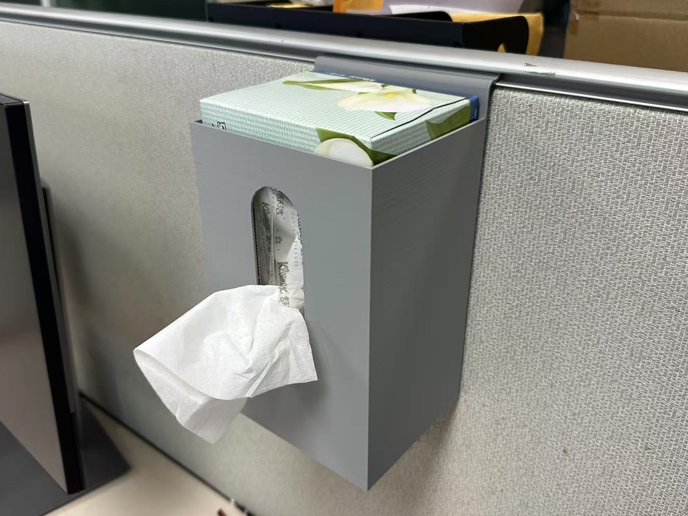 工位纸巾盒（解放桌面空间） 来自 Sam BigSam - MakerWorld