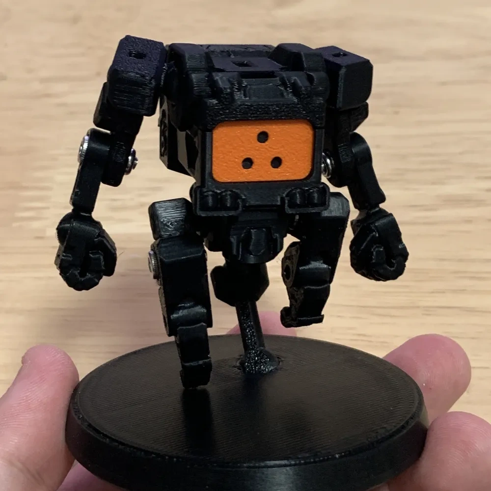 HAN Titan-6 M.A.X 可动机械机器人 来自 HAN design MakerWorld：免费下载 3D 模型