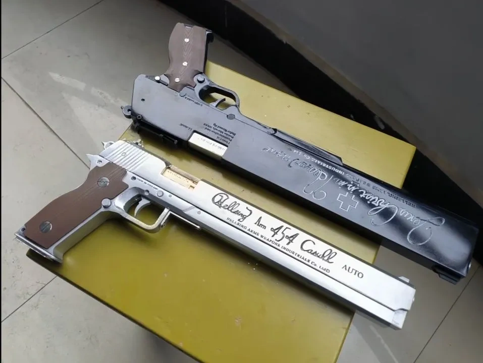 Hellsing公司的Casull手枪 | "魔法枪" 来自 千年八云紫 - MakerWorld