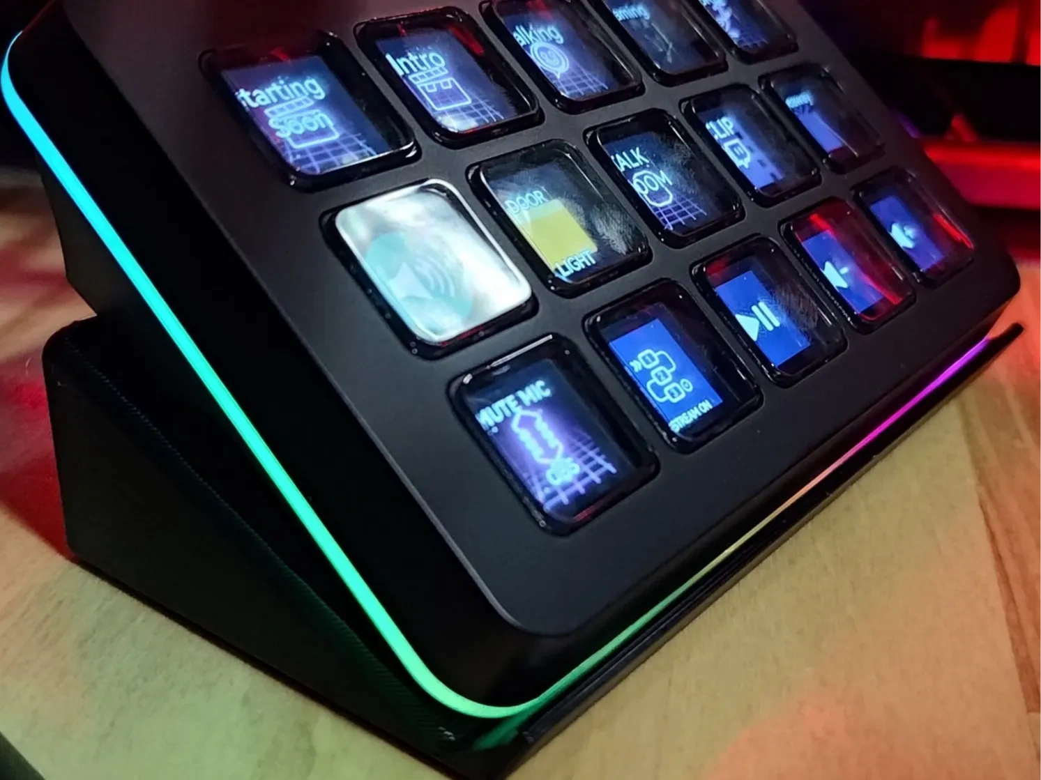 Fifine D6 Stream Controller & Stream Deck stand 二次创作 - 来自 Helg - MakerWorld