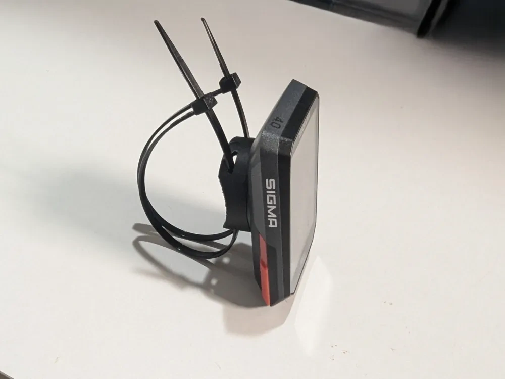 适用于Sigma ROX的自行车码表支架 - 免费 3D 打印模型 - MakerWorld