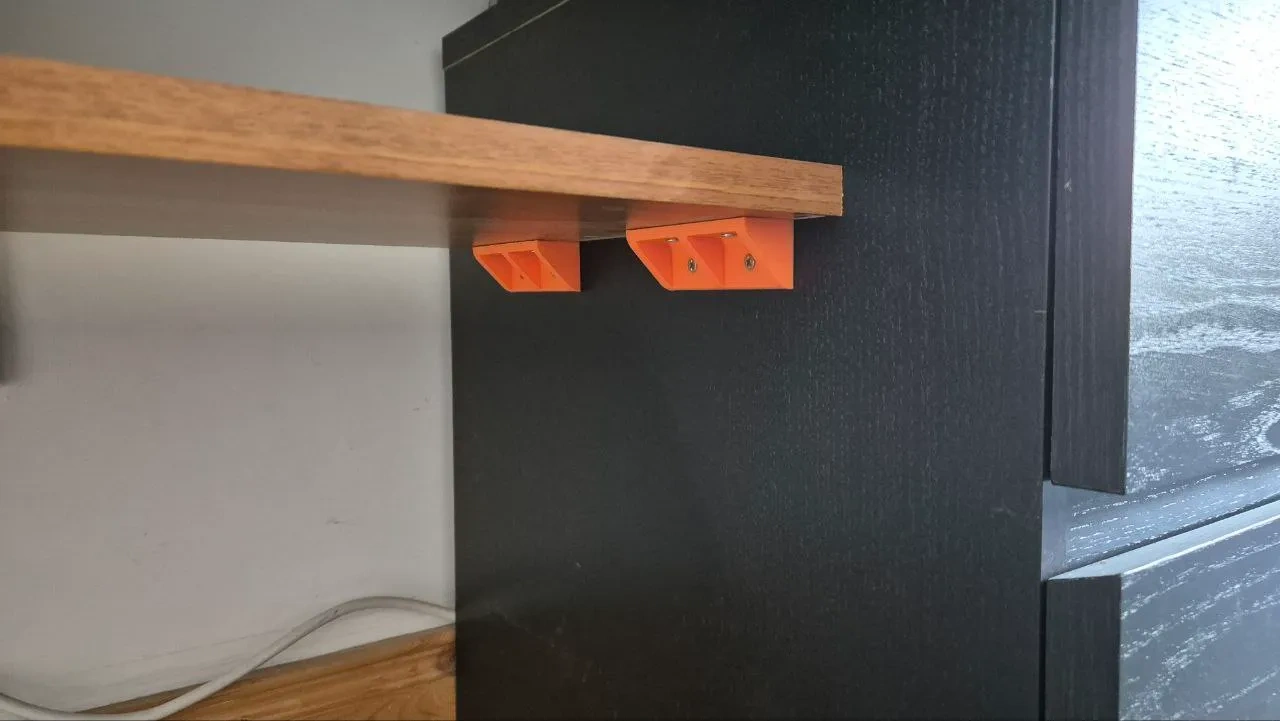 Under Shelf Bracket | 90 degree corner bracket 来自 DB Components ...