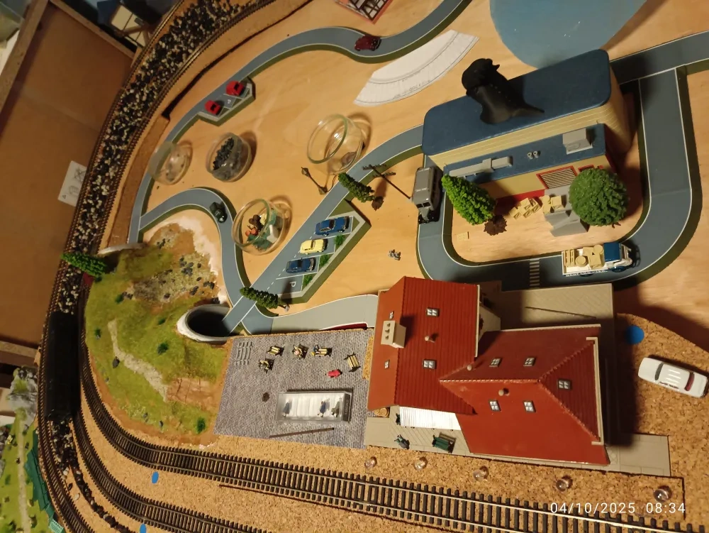 MrJ 移动车辆 v3 - 杂货店 - HO比例 来自 MrJ MakerWorld：免费下载 3D 模型