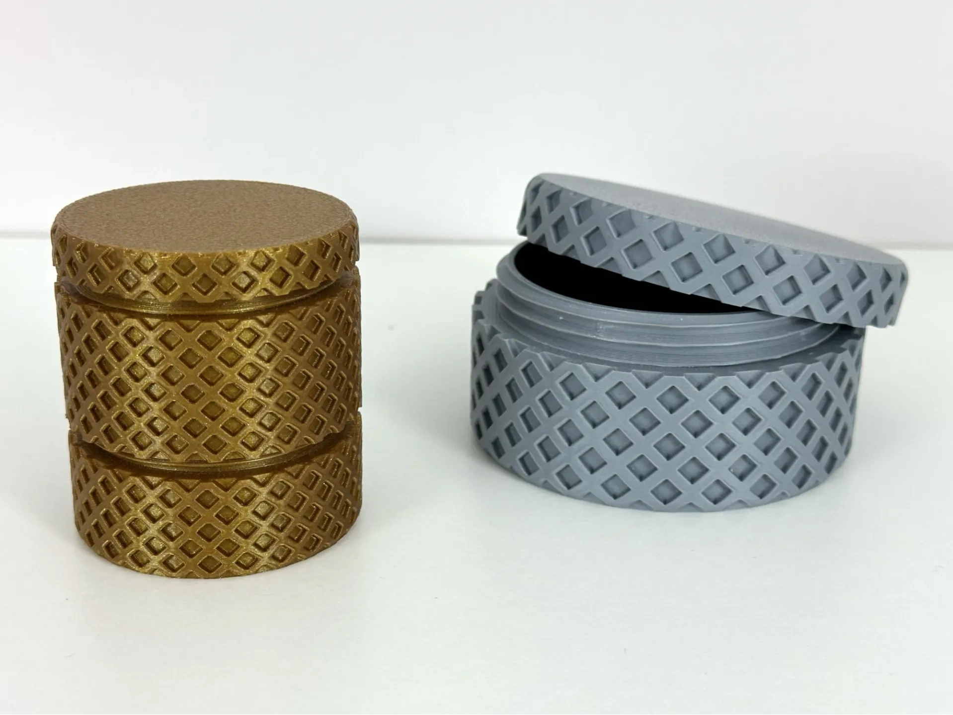 Dual Spiral Container with Screw Cap - Stackable 来自 Maxx Design ...