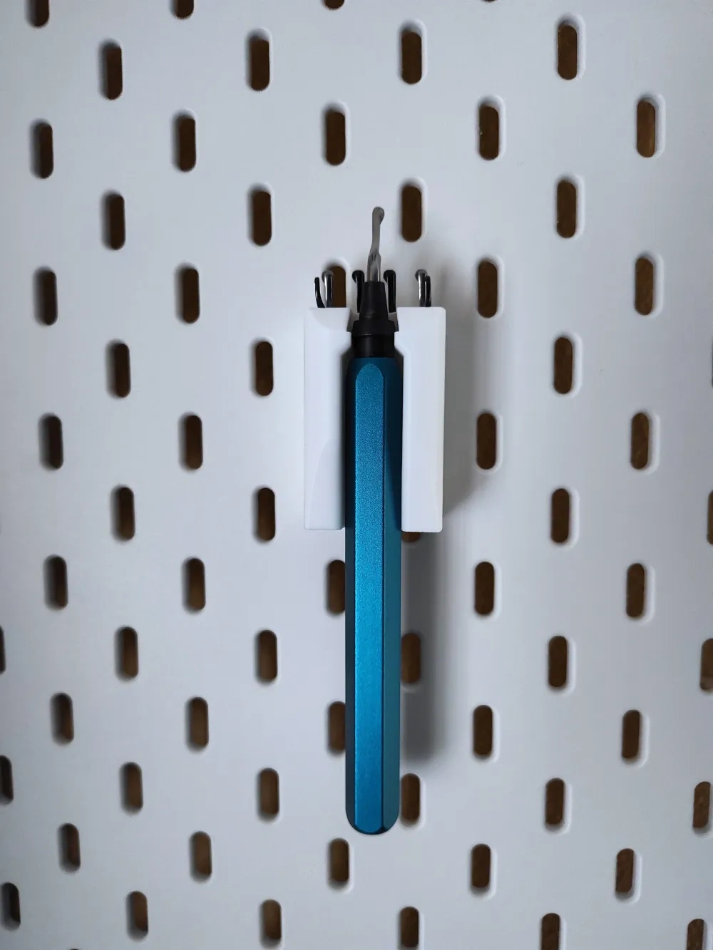 宜家斯考迪斯去毛刺工具架 来自 ReliQium MakerWorld：免费下载 3D 模型