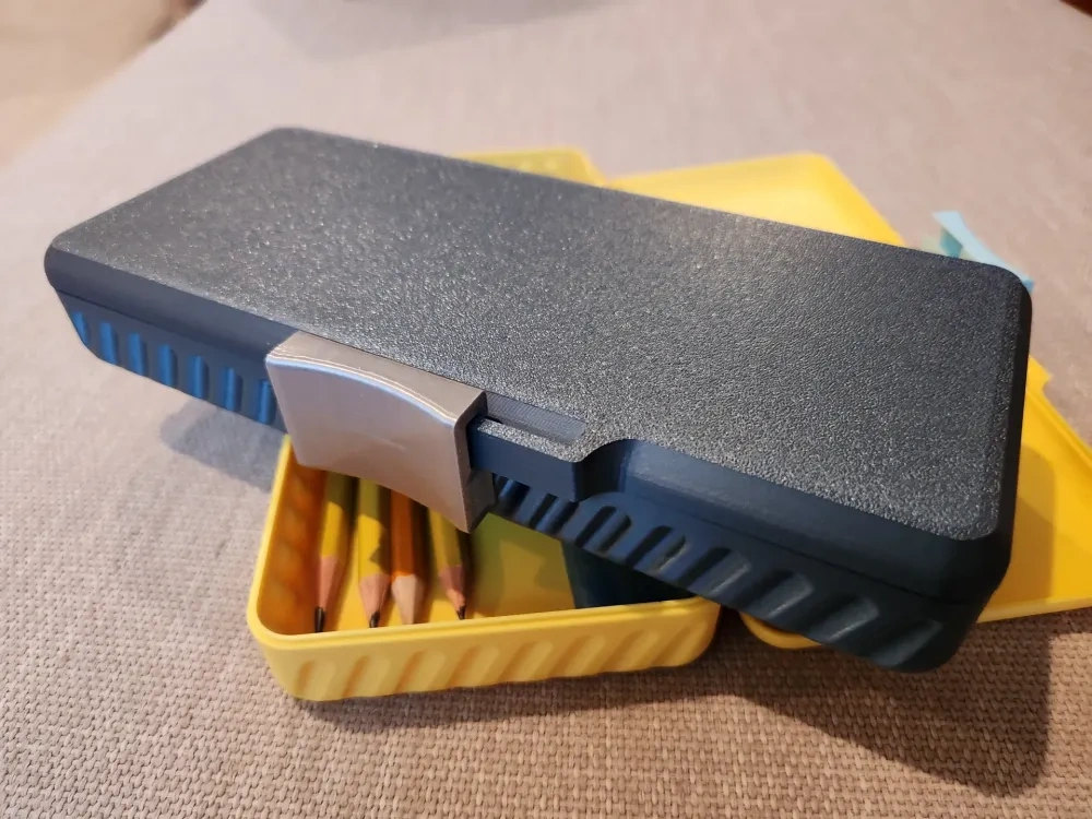 可完全打印的铅笔盒 来自 squinn - MakerWorld