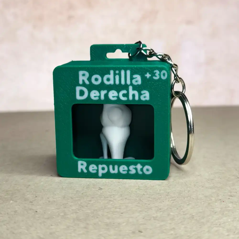 30岁以上膝关节替换钥匙扣 - 免费 3D 打印模型 - MakerWorld