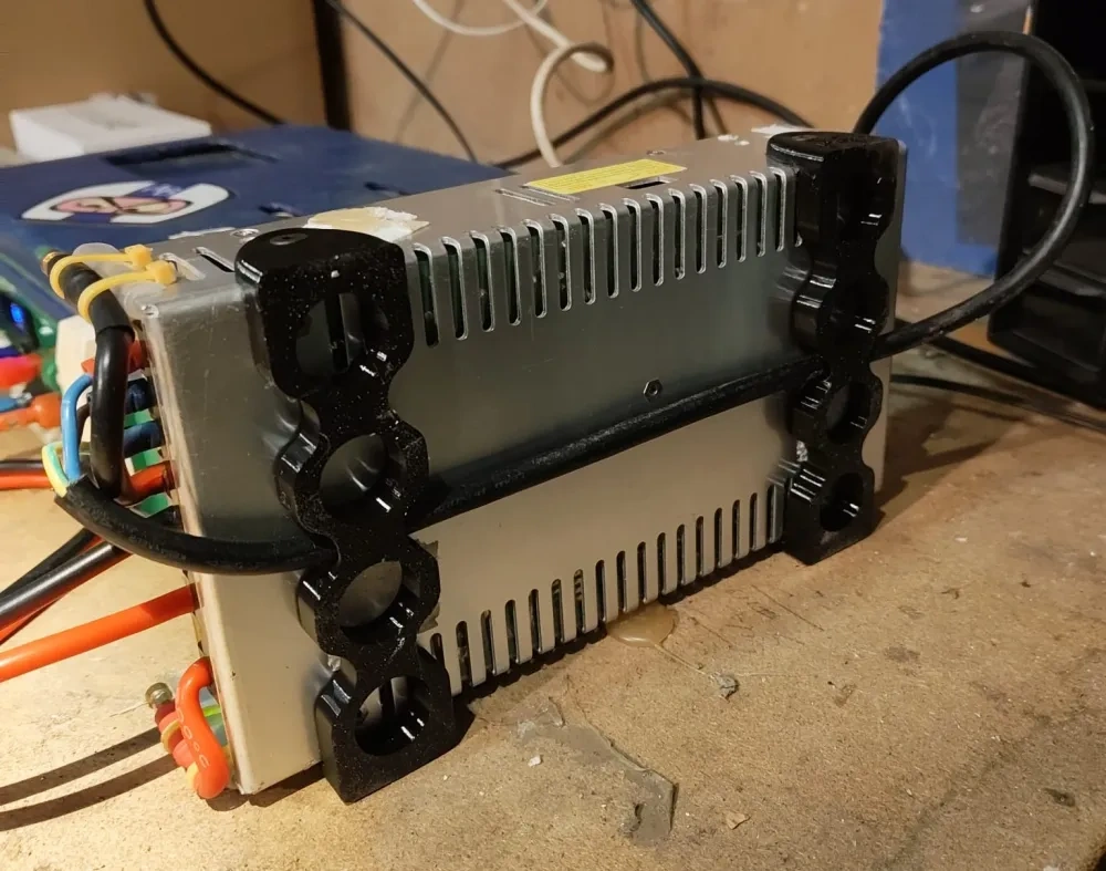 S-360 电源绝缘支架 - 免费 3D 打印模型 - MakerWorld