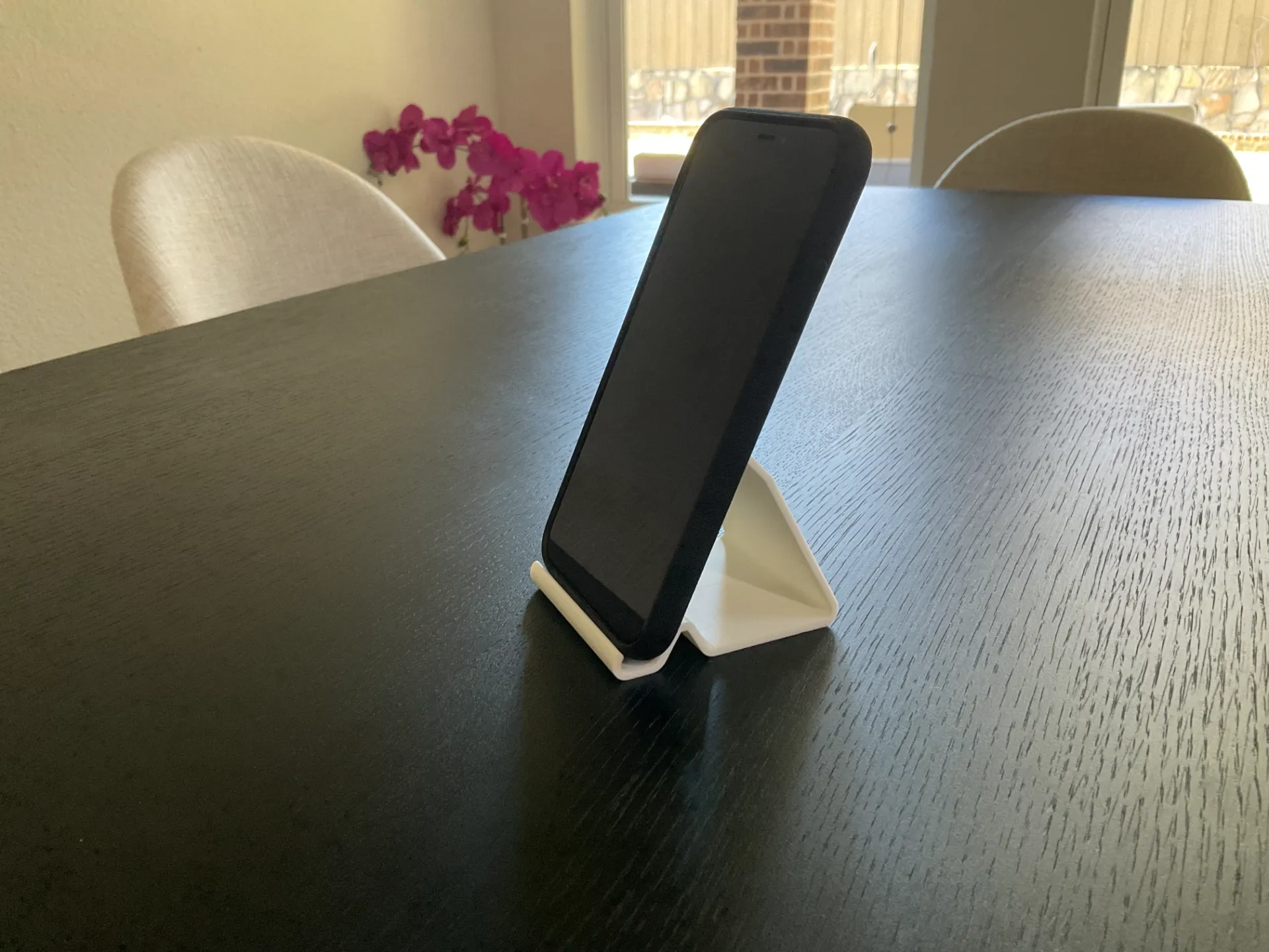 Universal Phone Stand 来自 Fidget - Man - MakerWorld