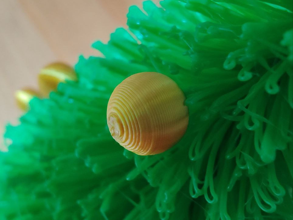 8毫米直径迷你圣诞树装饰球 来自 Tongthai MakerWorld：免费下载 3D 模型